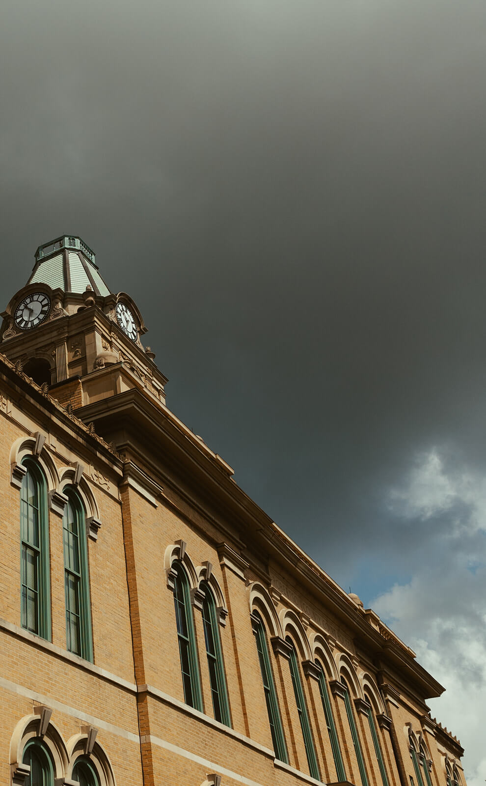 The Art of the Courthouse Wedding - alimillerphotography.com