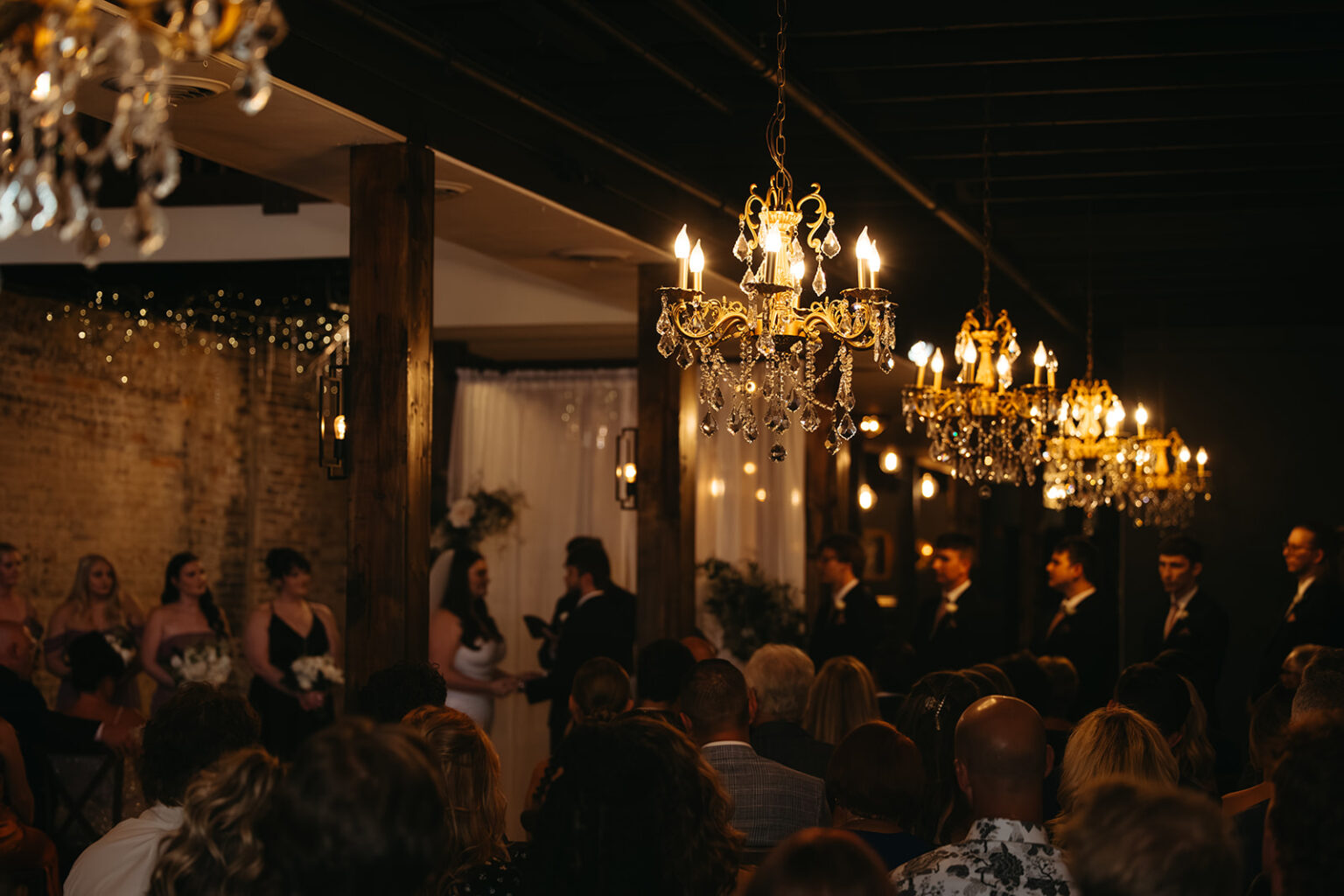 Stunning and Storied Summer Wedding Venue in Tennessee - alimillerphotography.com